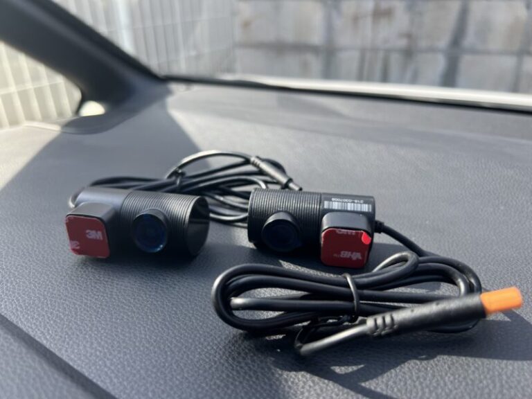 実機レビュー MAXWIN 「MDR-C003B2」の評価 純正風デジタルミラー型2カメラドライブレコーダー